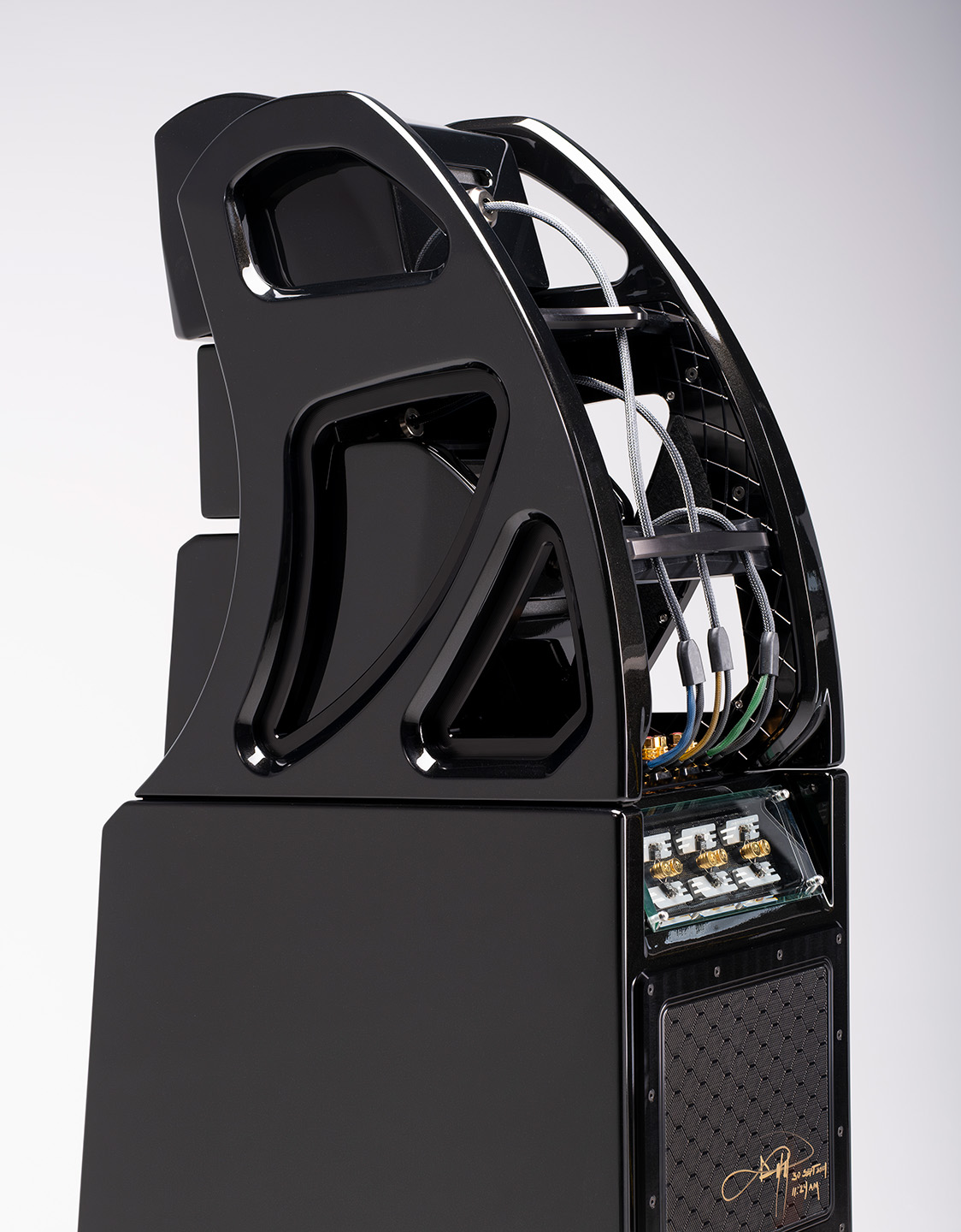 Wilson Audio - Alexx VFX